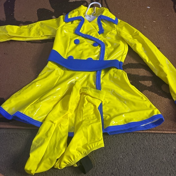 othe | Costumes | Yellow And Blue Dance Costume For Vibrant ...
